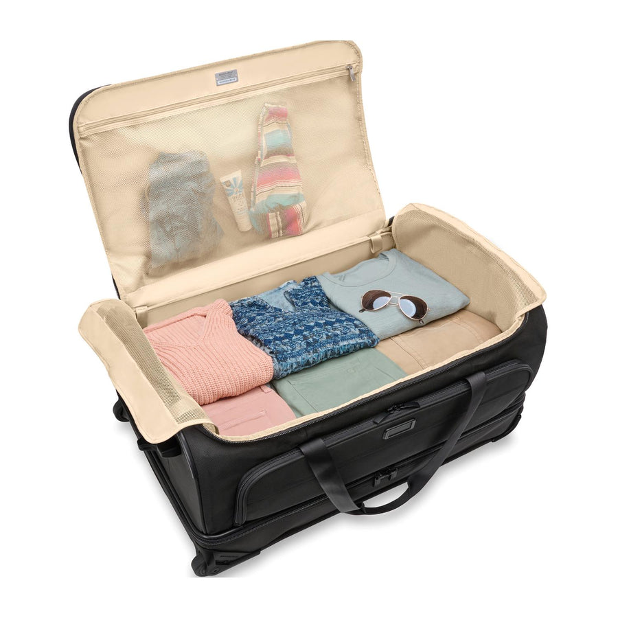 29" 2-Wheel Rolling Duffle Bag by Baseline| Briggs & Riley